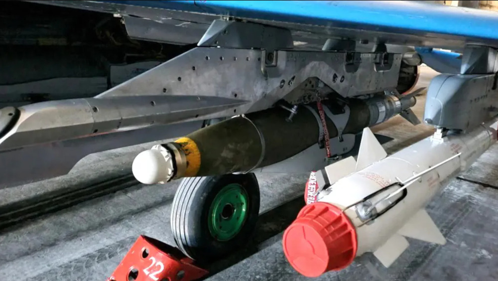 Weapons of Ukraine’s Victory: Modern Long-Range ERAM Missiles ...